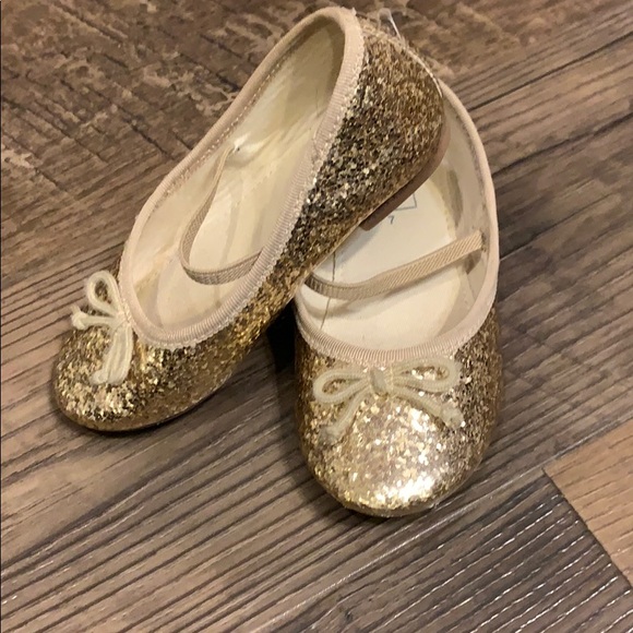 GAP | Shoes | Gold Ballerina Flats | Poshmark